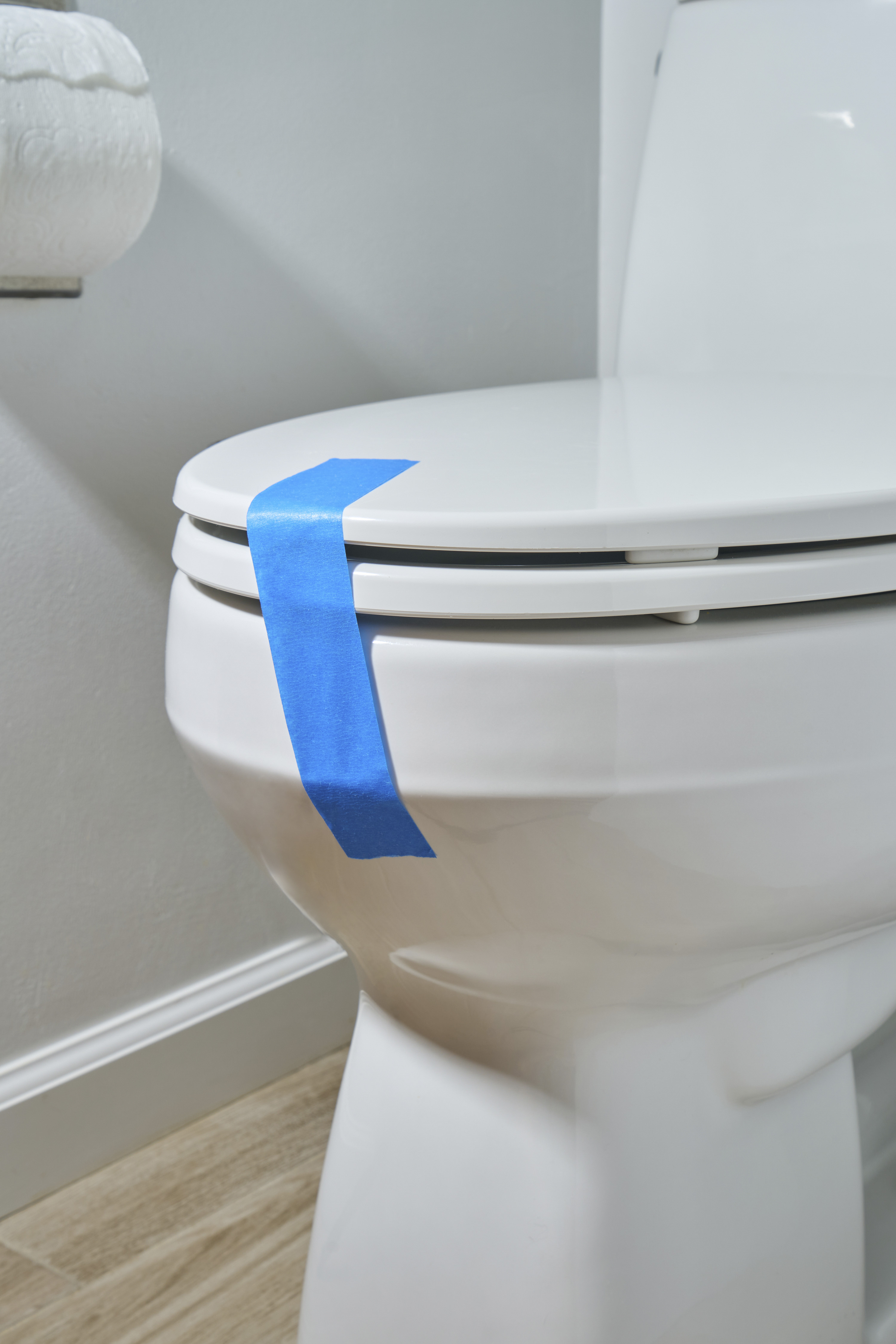 ¿Me hace daño ir al baño sin tener ganas?