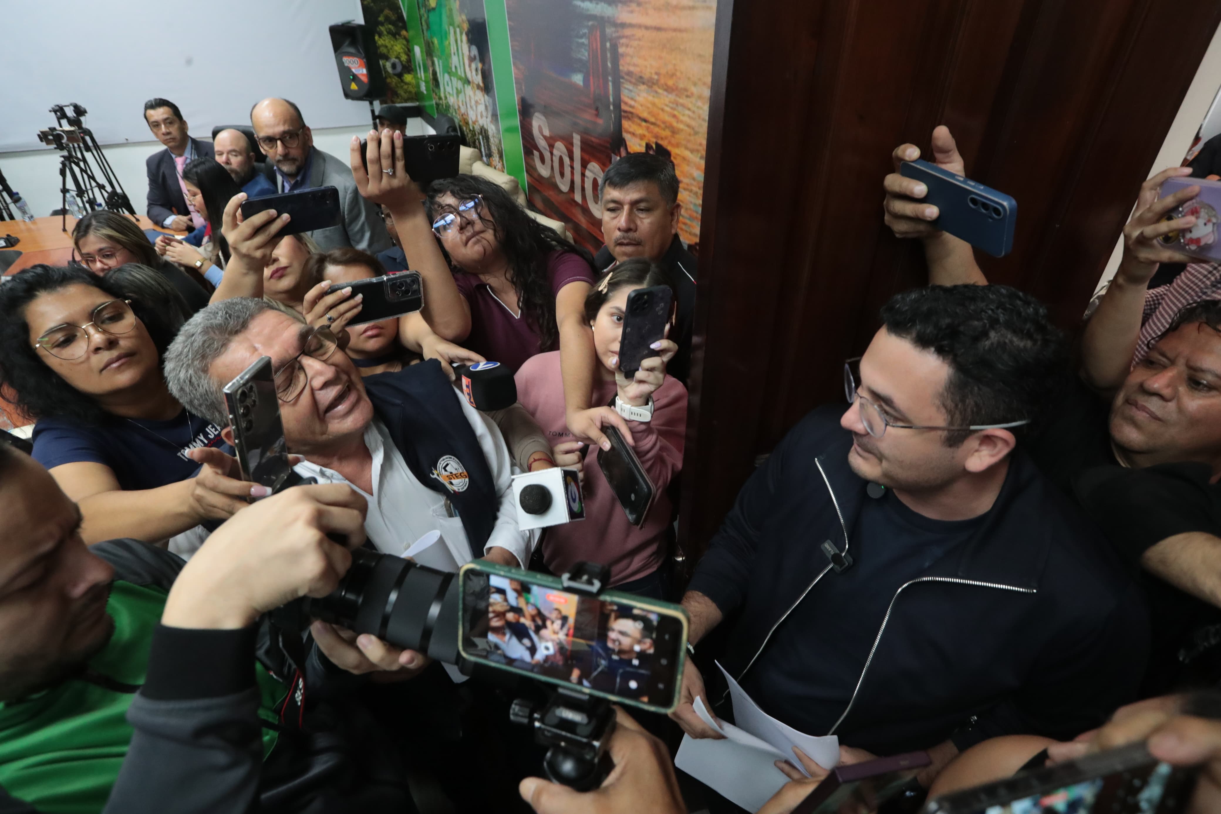 Joviel Acevedo denuncia a Samuel Pérez y diputados de Semilla tras ...