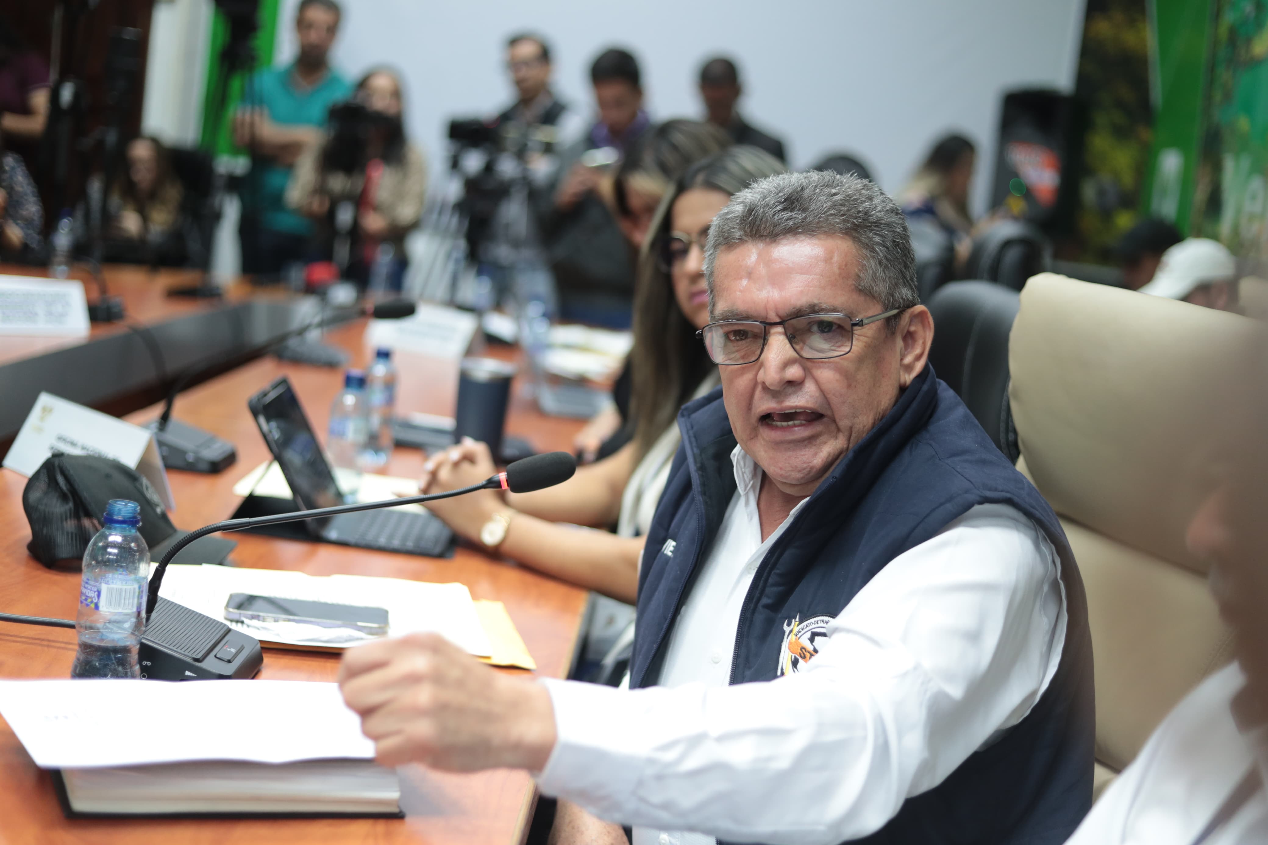 Joviel Acevedo exige nuevas condiciones para levantar campamento y ...