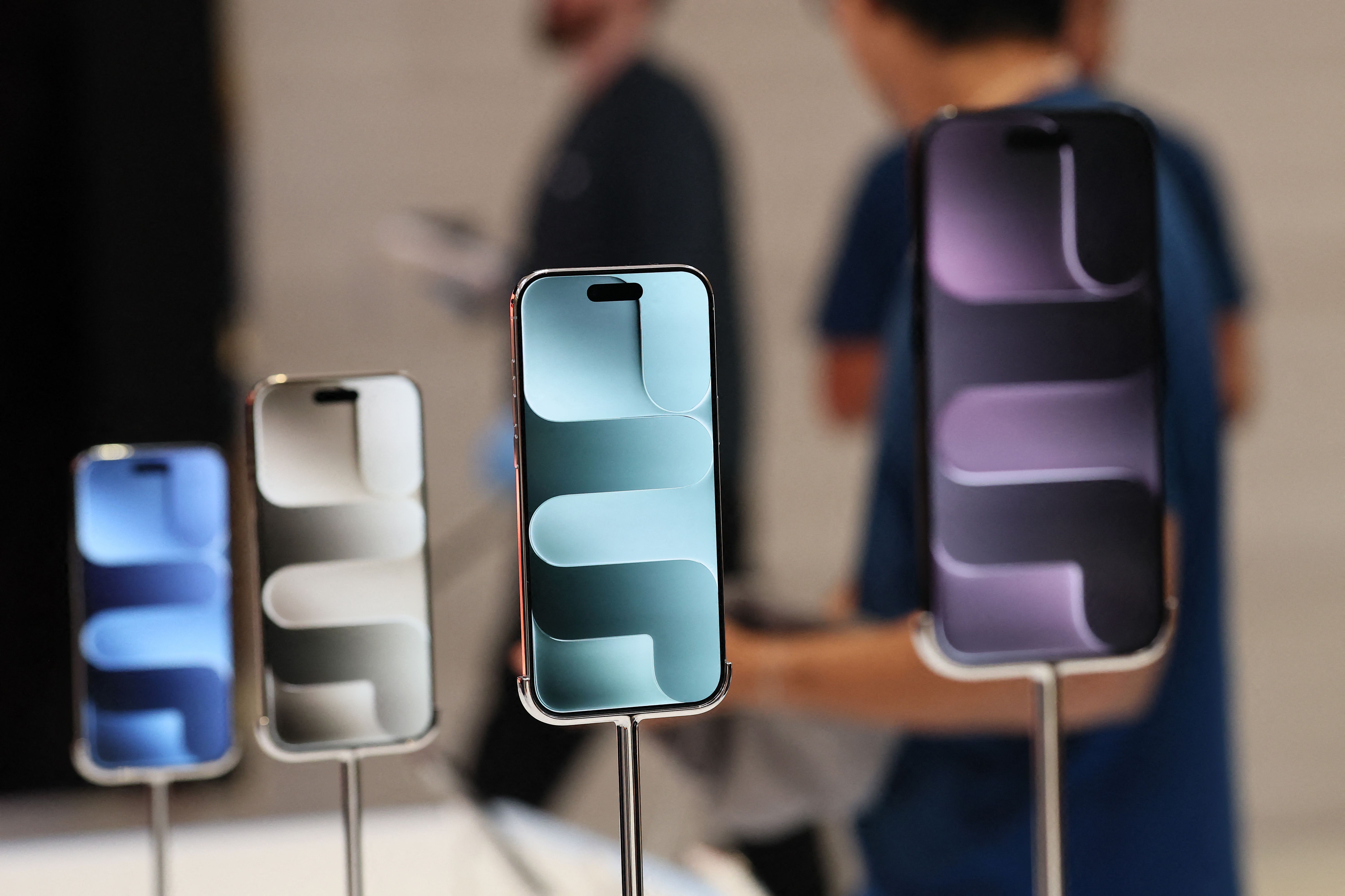 iOS 26 permite controlar el iPhone con gestos faciales y movimientos de ...