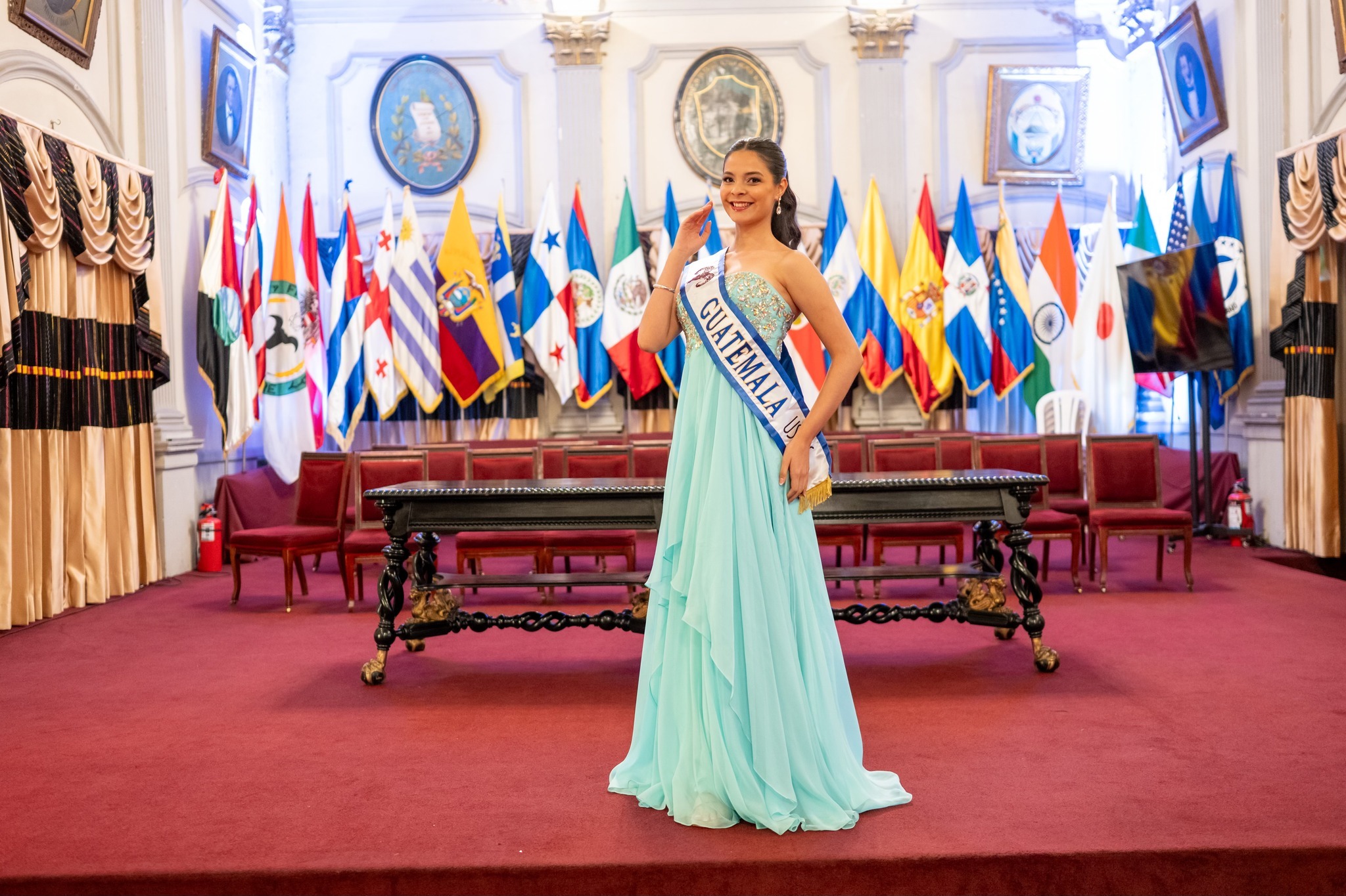 De Amatitlán a reina nacional: María Álvarez celebra el regreso de la ...
