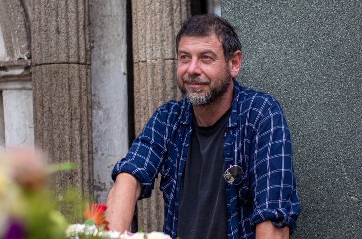 Rodolfo ‘Chofo’ Espinosa regresa con Bajo el sol de septiembre, una ...