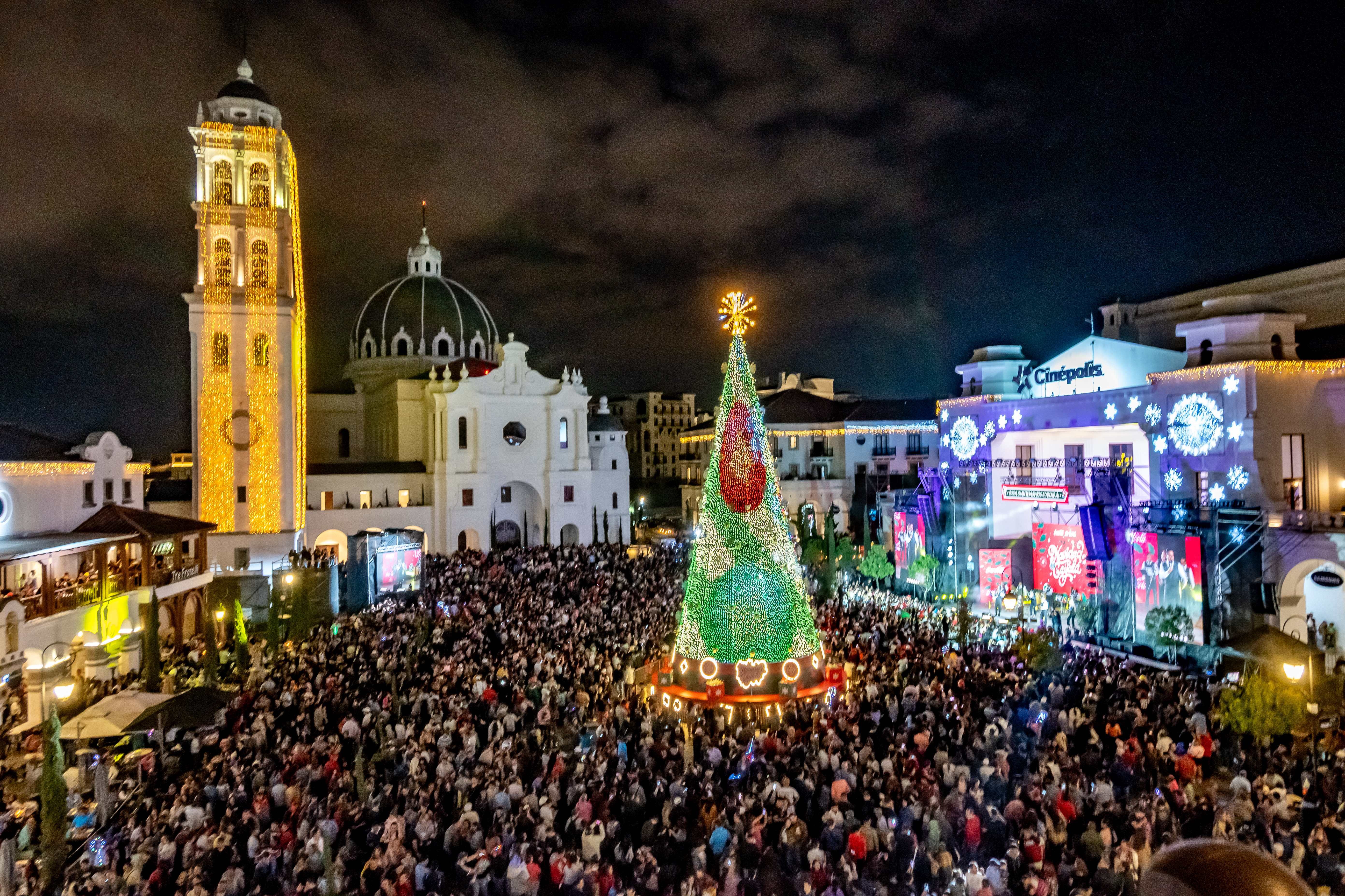 Oficialmente inauguradas las fiestas de fin de año