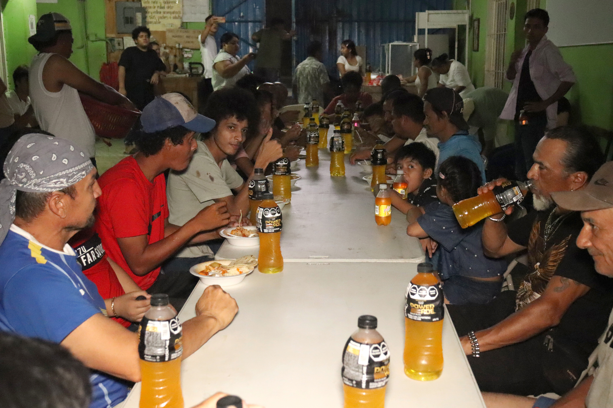 Navidad en la frontera: migrantes celebran entre la incertidumbre ...