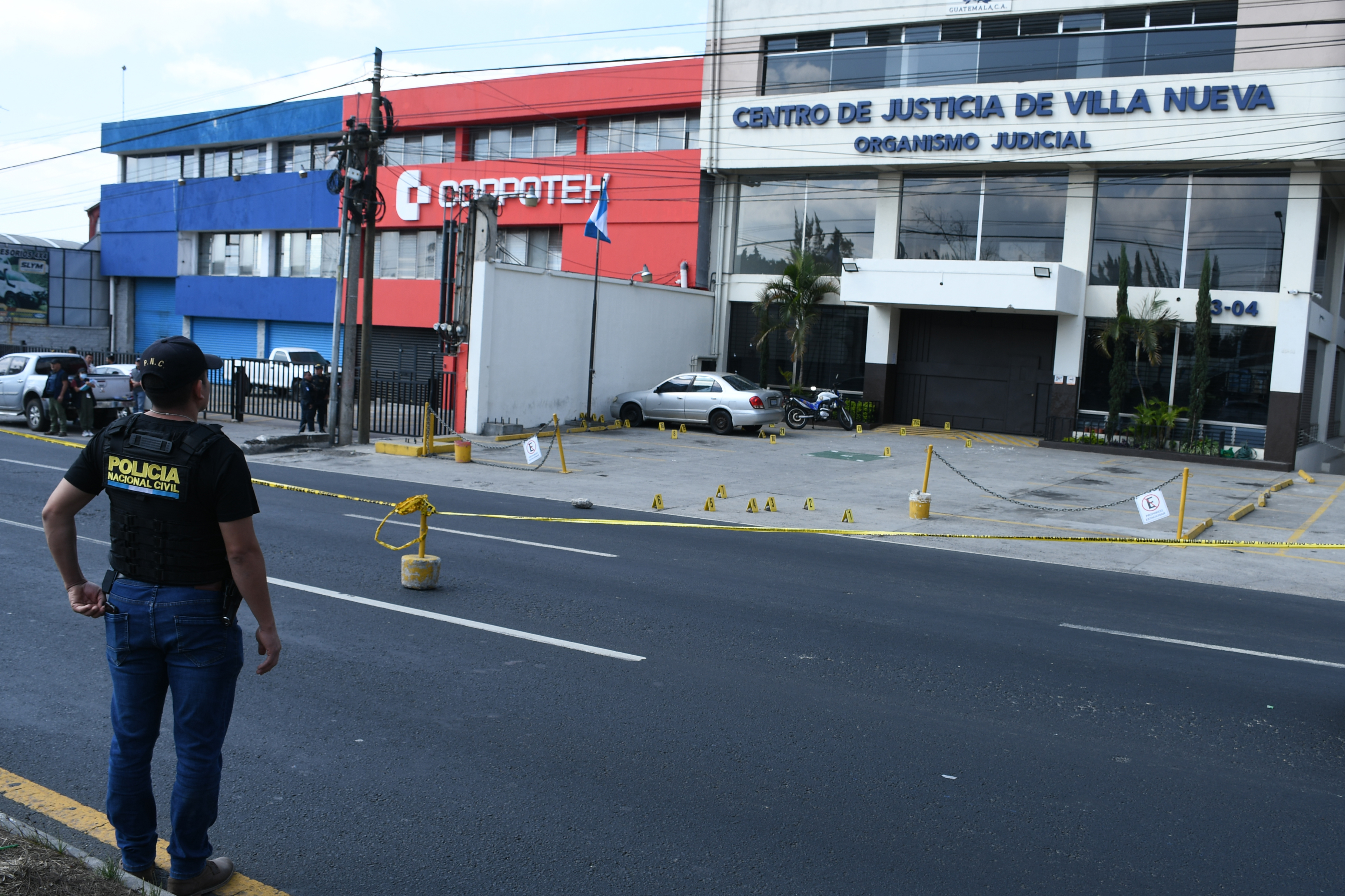 Sube a 11 el número de policías asesinados en ataques atribuidos a la ...