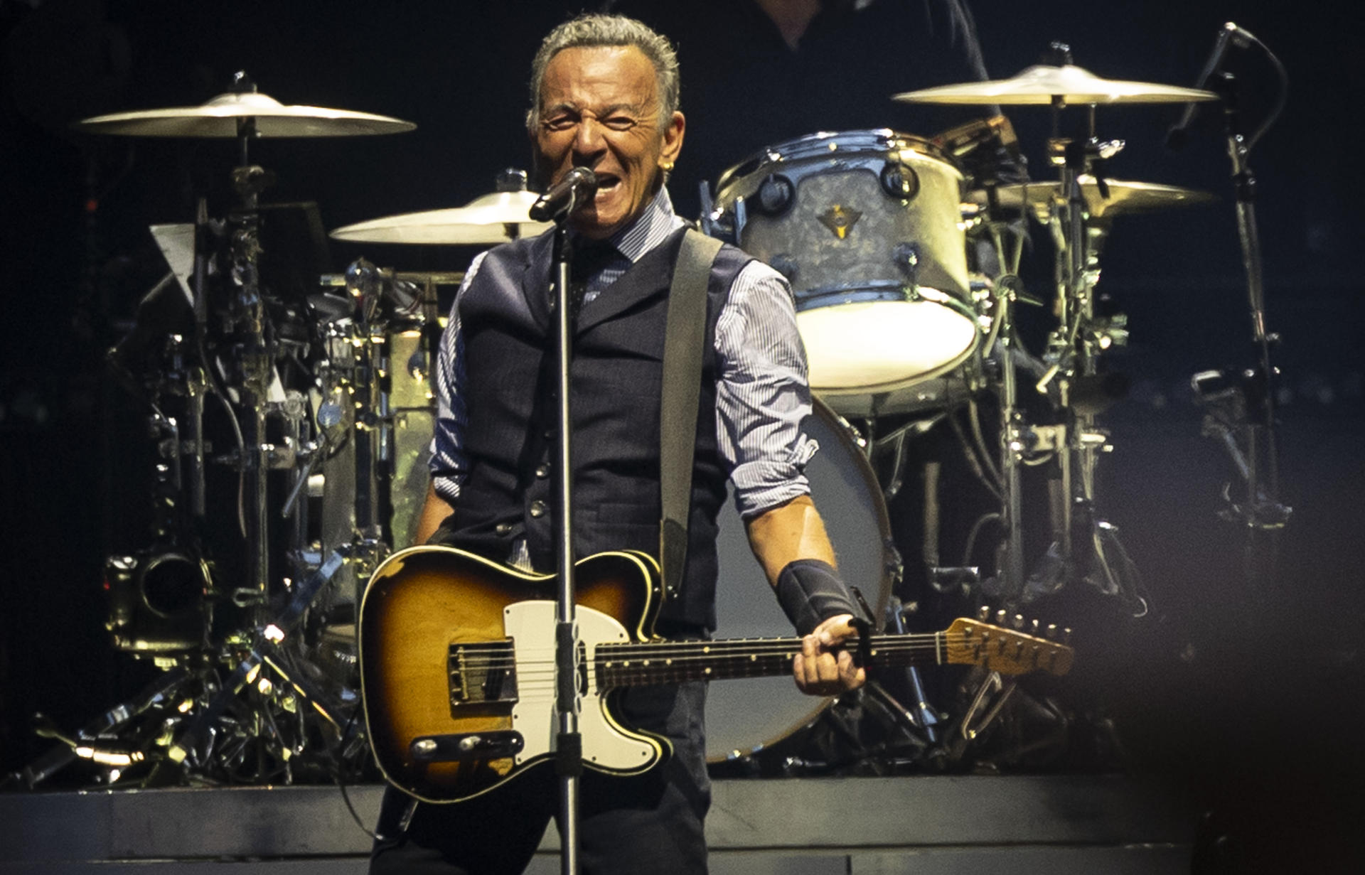 Bruce Springsteen arremete contra Trump y el ICE: "Debería irse de una ...