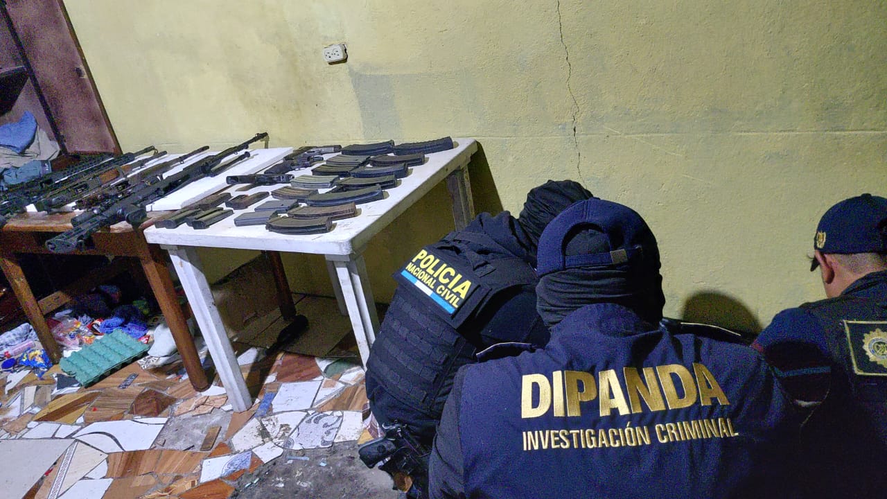 PNC decomisa fusil para francotirador y otras armas en sector donde ...