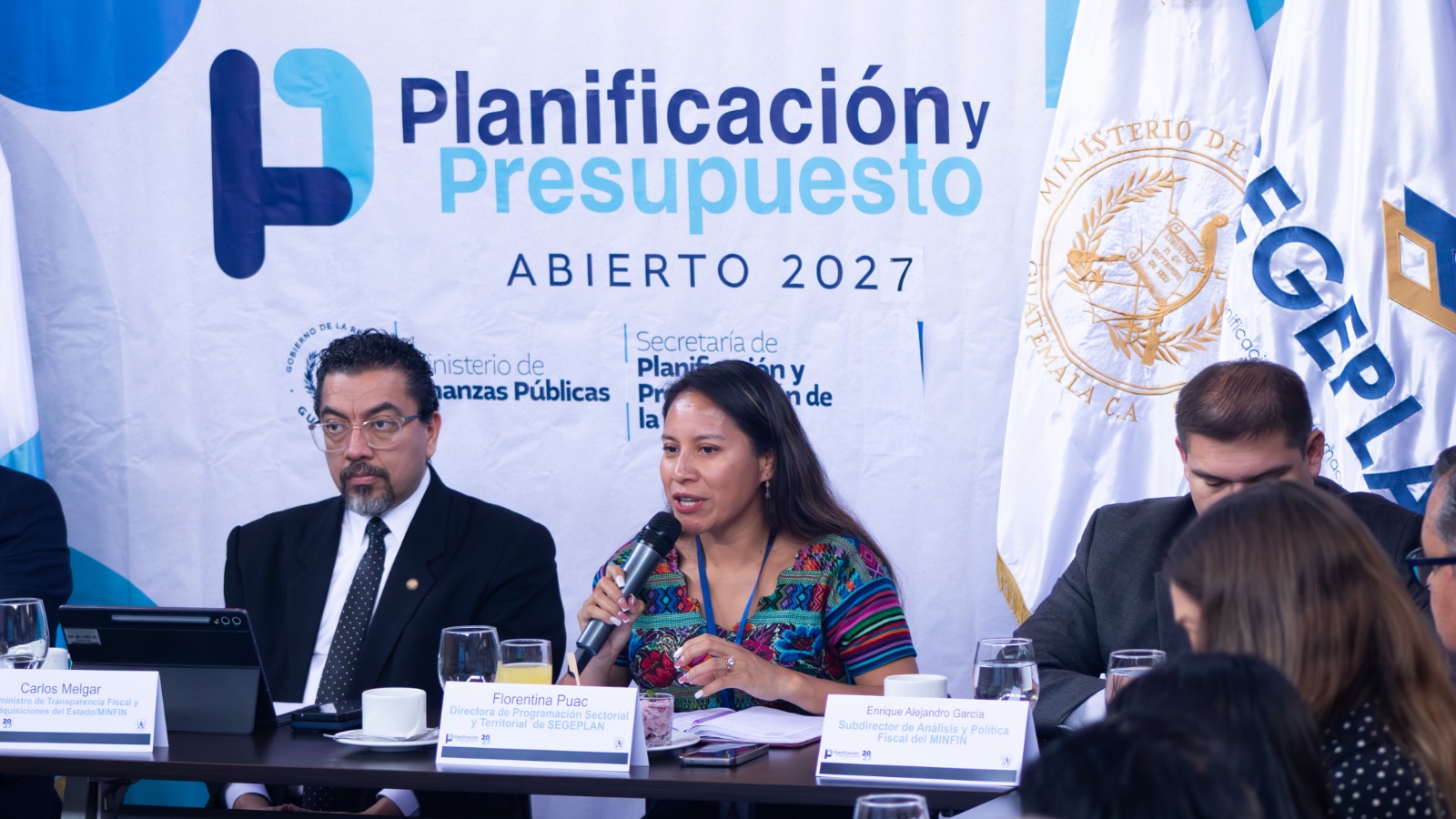 SAT y Banguat presentan las bases macrofiscales para elaborar el ...